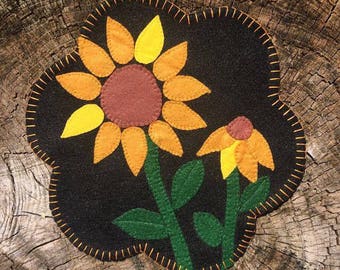 Sunflower penny rug | Etsy