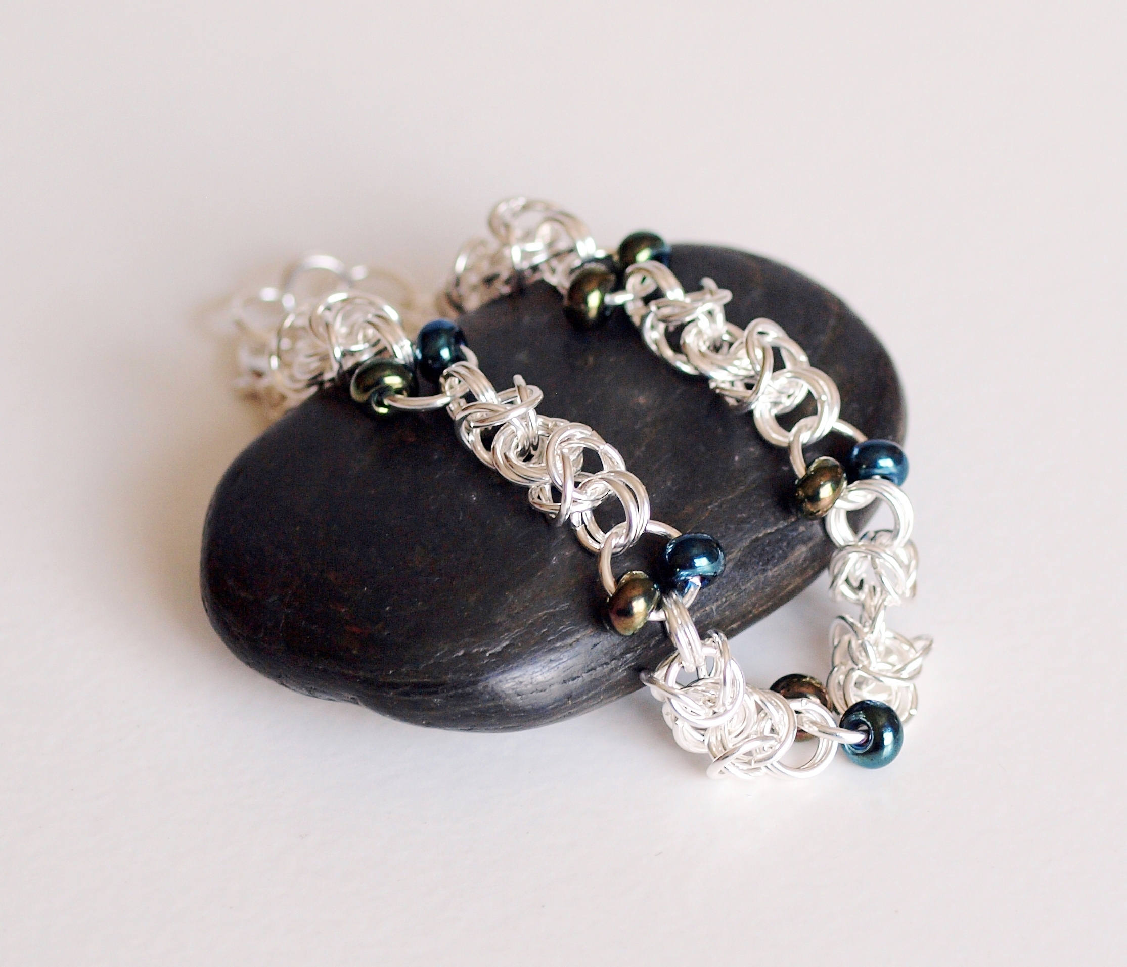 Green Iris Beaded Chainmaille Weave Bracelet with Mobius