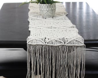 Macrame table runner | Etsy