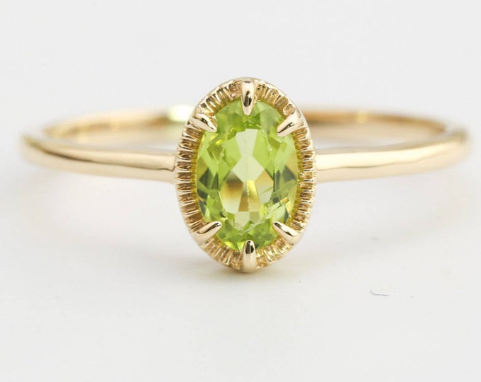 August's birthstone: peridot | Etsy