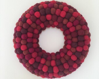 Felt ball wreath | Etsy