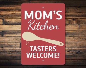 Moms kitchen sign | Etsy