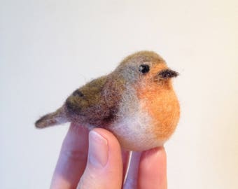 Needle felted robin | Etsy