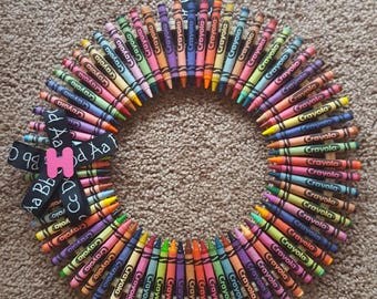 Crayon wreath | Etsy