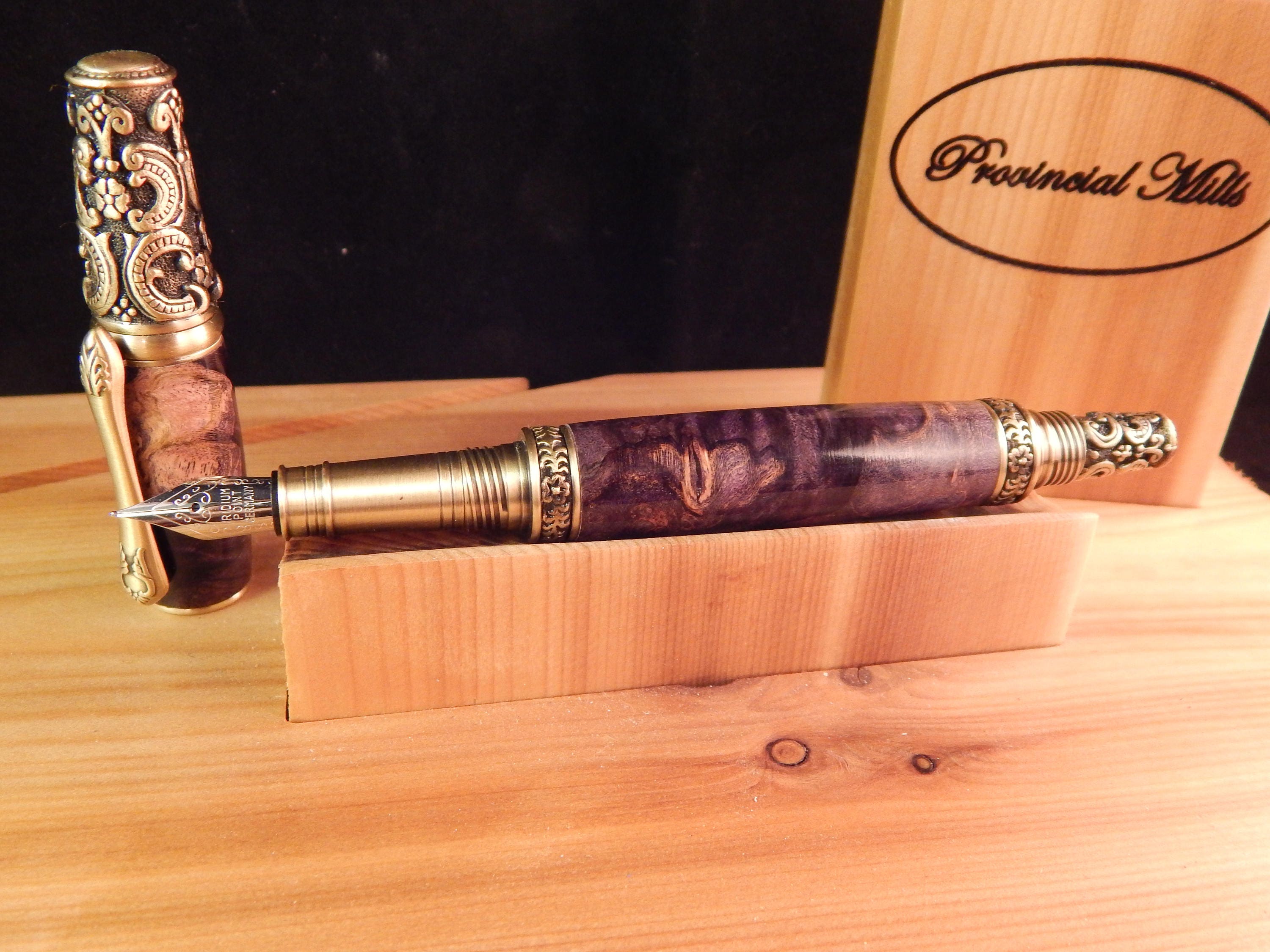 Victorian Fountain Pen with Dyed Maple FP10116