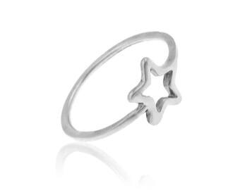 Tiny star ring | Etsy