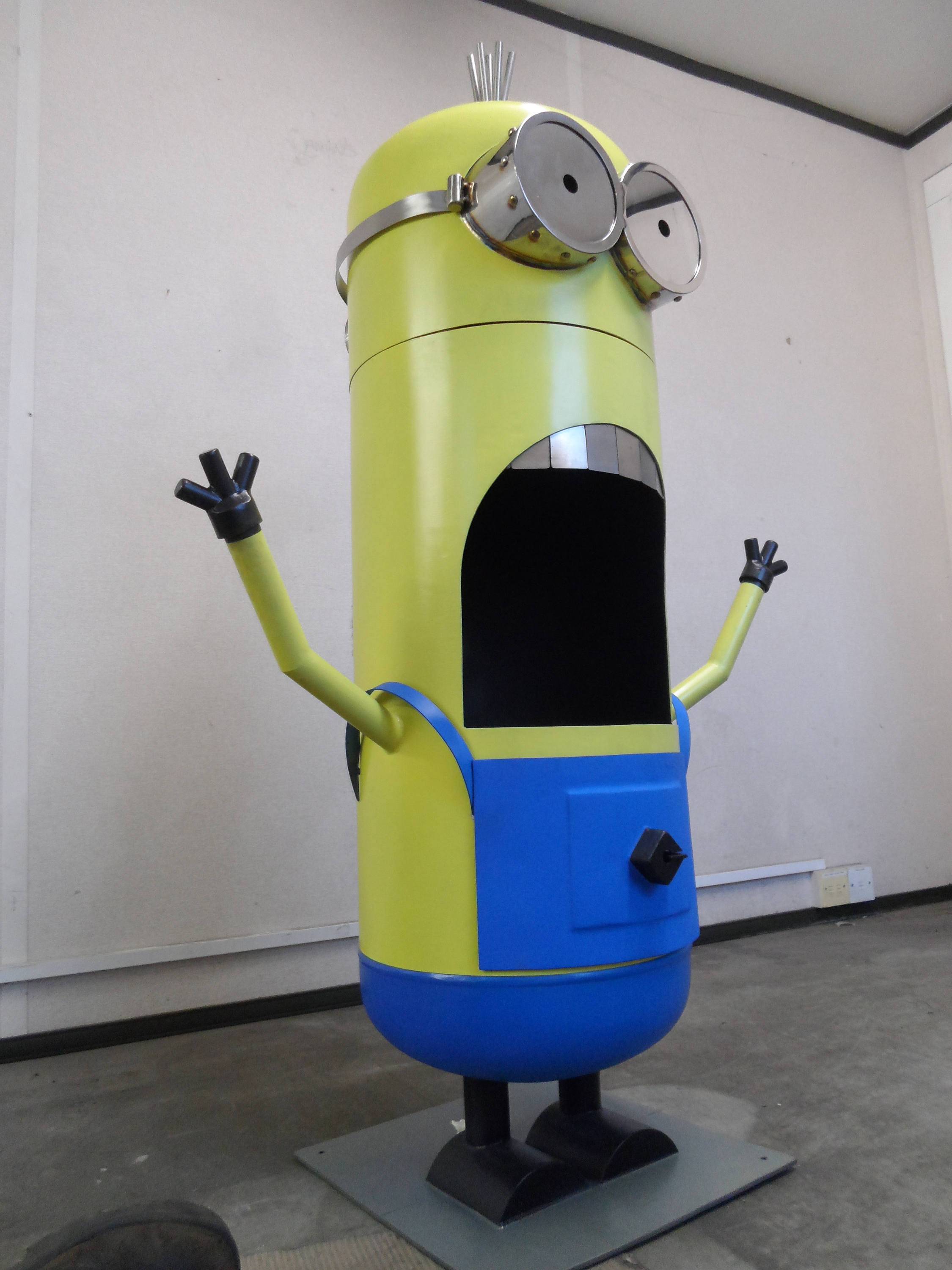 Minion Log Burner BBQ