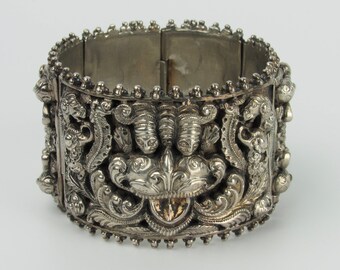 Hindu bracelet | Etsy