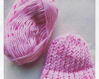 Pattern for an Adjustable Knitted Newborn Baby Hat