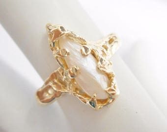 Gold pearl ring | Etsy