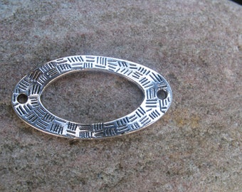 Subtle Wavy Rings in Twisted and Plain. Available in Copper