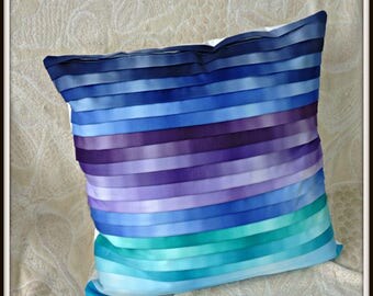 Textured pillow | Etsy