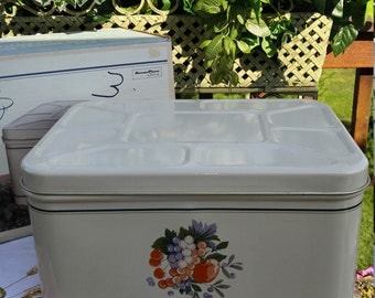 Vintage bread box | Etsy