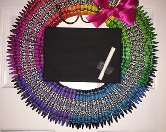 Crayon wreath | Etsy