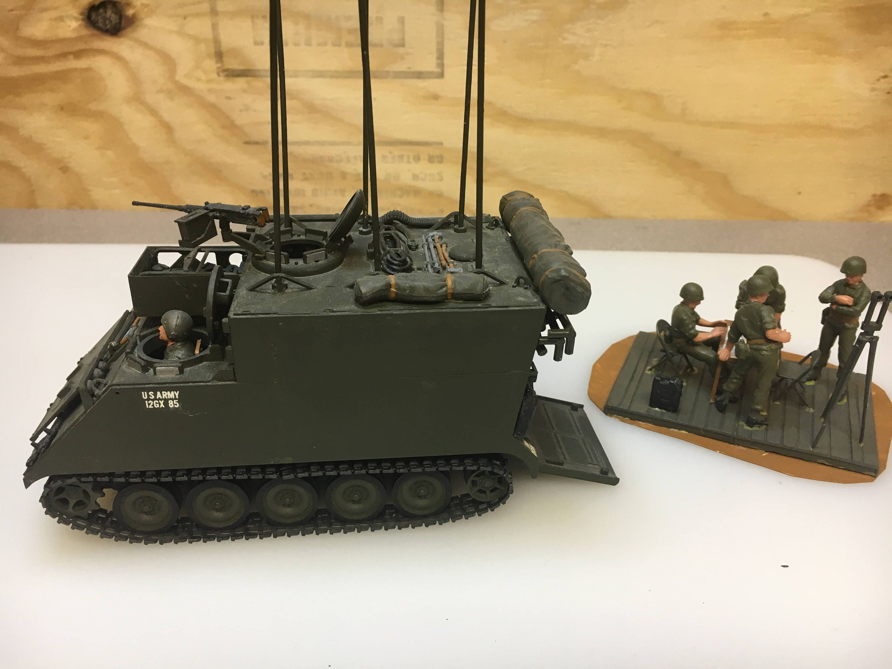 1/35 M577 Armored Command Post