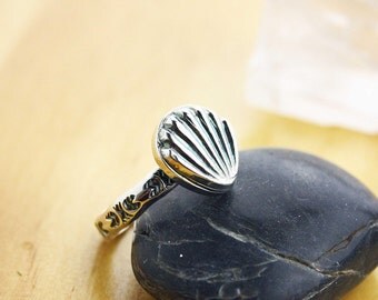 Shell ring | Etsy