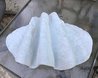 Clam shell planter | Etsy