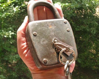 Vintage lock and key | Etsy