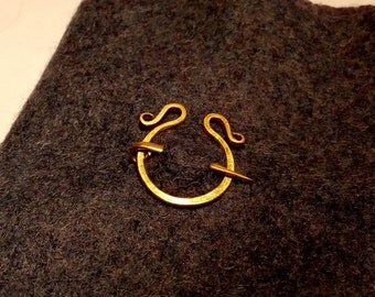 Penannular brooch | Etsy