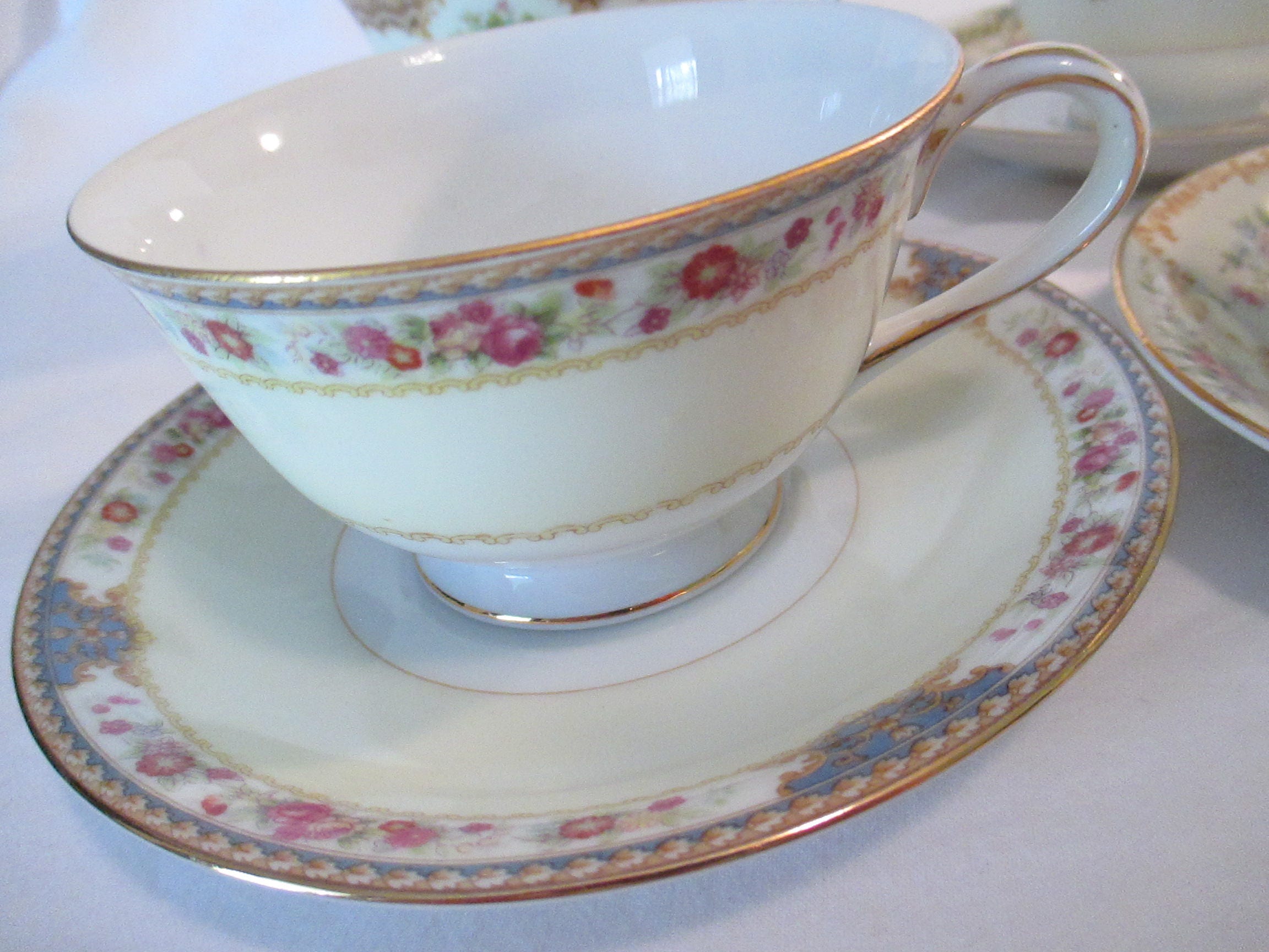 Vintage Mismatched China Cups & Saucers for Tea Party Bridal