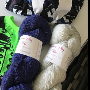 Stunning String Studio by StunningStringStudio on Etsy