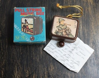 Pull string music | Etsy