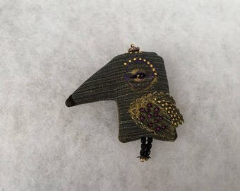 Raven brooch | Etsy