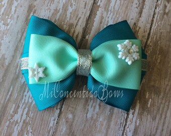 Elsa bow | Etsy