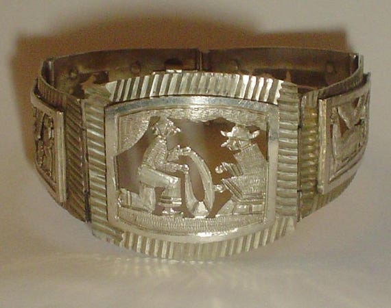 Silver bracelet with story 34.6 g vintage Peruvian coin silver